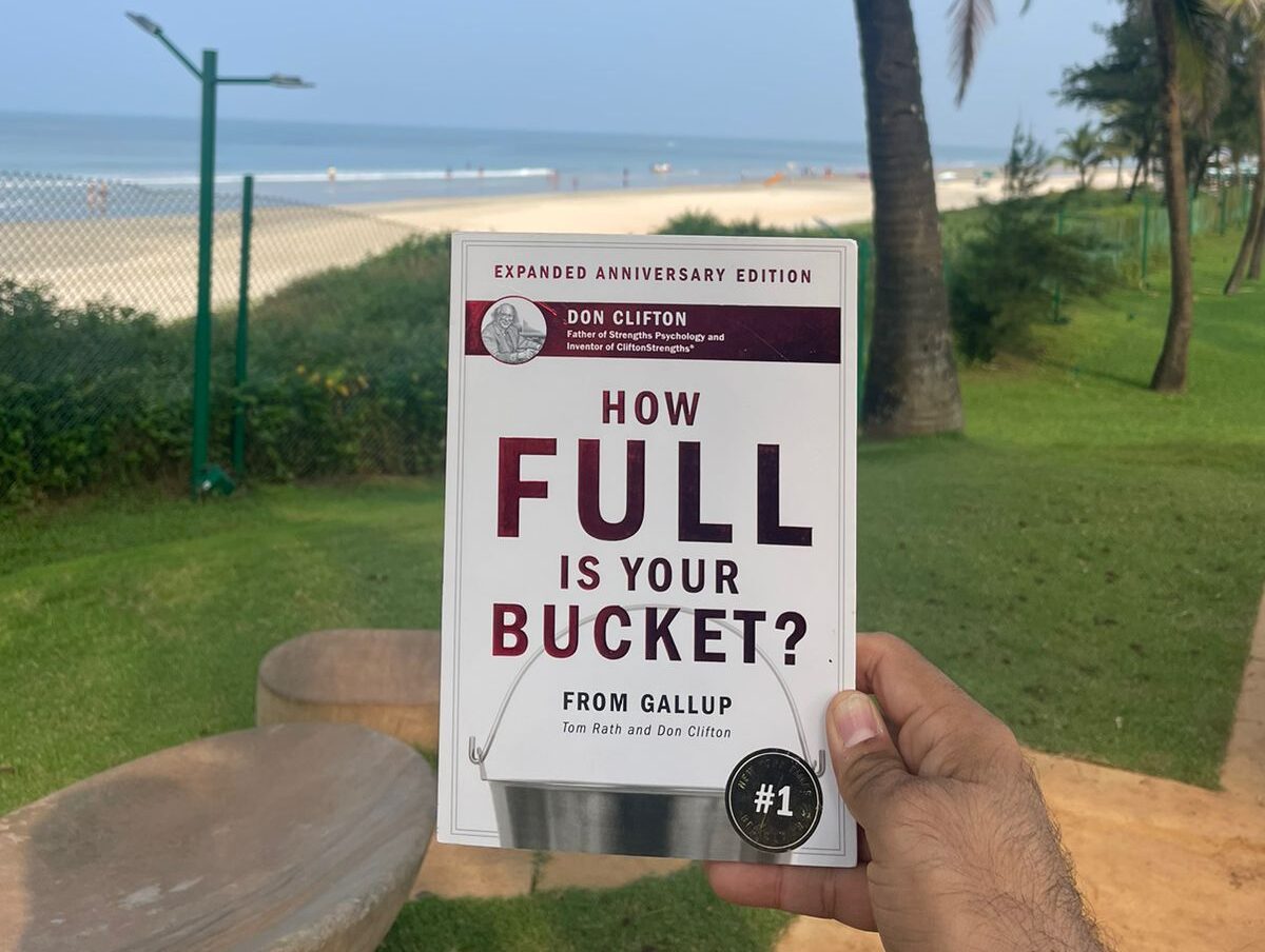 Book Review: How Full is Your Bucket? by Tom Rath and Donald Clifton ...